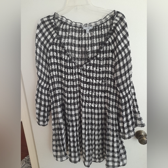 Floral & Ivy | Tops | Floral Ivy Woman Top | Poshmark